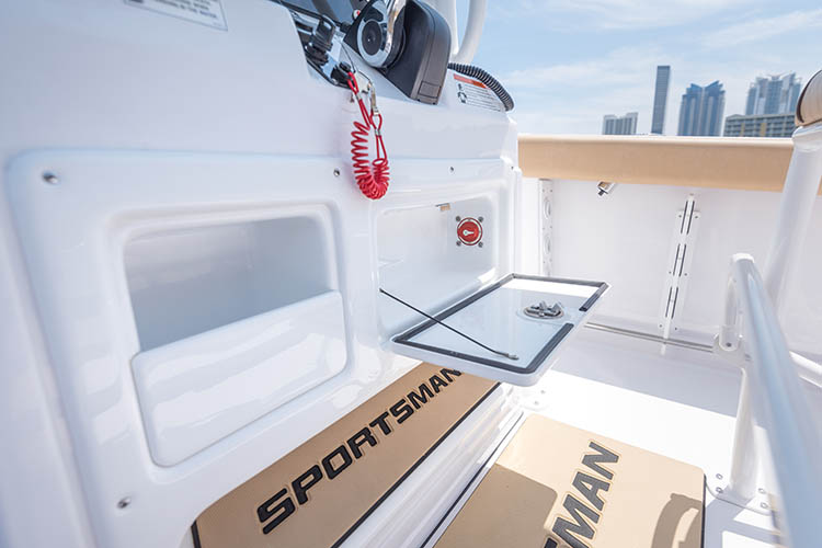 Open 232 Center Console · Features | Sportsman Boats