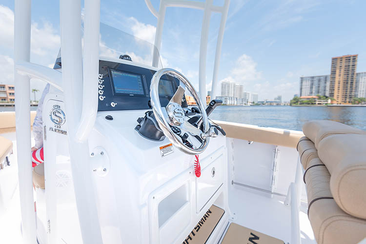 Open 232 Center Console · Features | Sportsman Boats